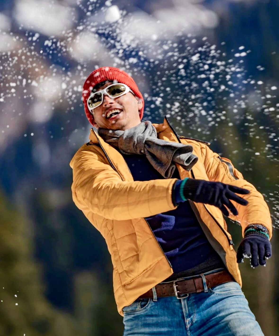 Softshell vs Hardshell Jackets: Best Waterproof & Breathable Winter ...